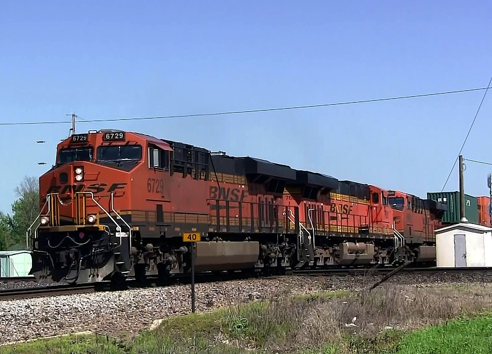 BNSF 6729